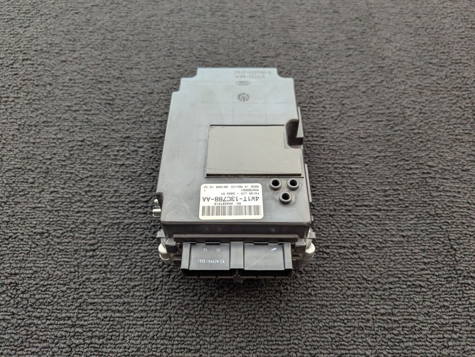 2004 Lincoln Town Car Lighting Light Control Module LCM - 4W1T-13C788 ...