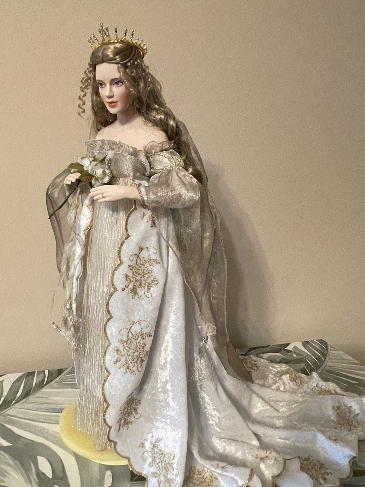 The Franklin Mint Arthurian Legend Collection 16" GUINEVERE Heirloom ...
