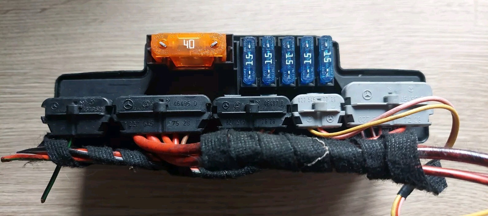 MERCEDES SLK ENGINE MANAGEMENT K40 RELAY MODULE. 1996-2004. R170 ...