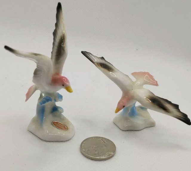 MINIATURE BONE CHINA FIGURINE "BIRD PAIR" SET OF 2HAND PAINTED, White ...