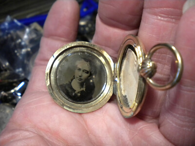 RARE-1860S-2-PHOTO---9KT. GOLD INSERTS- AND GOLD FILL PHOTO LOCKET | eBay