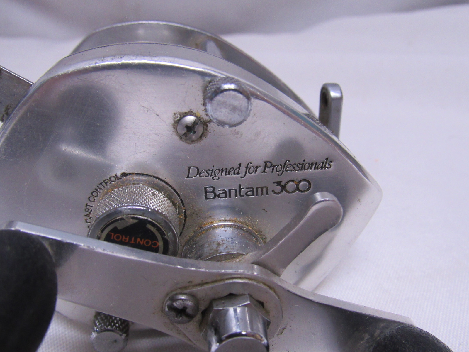 SHIMANO BANTAM 300 BAITCASTER FISHING REEL | eBay