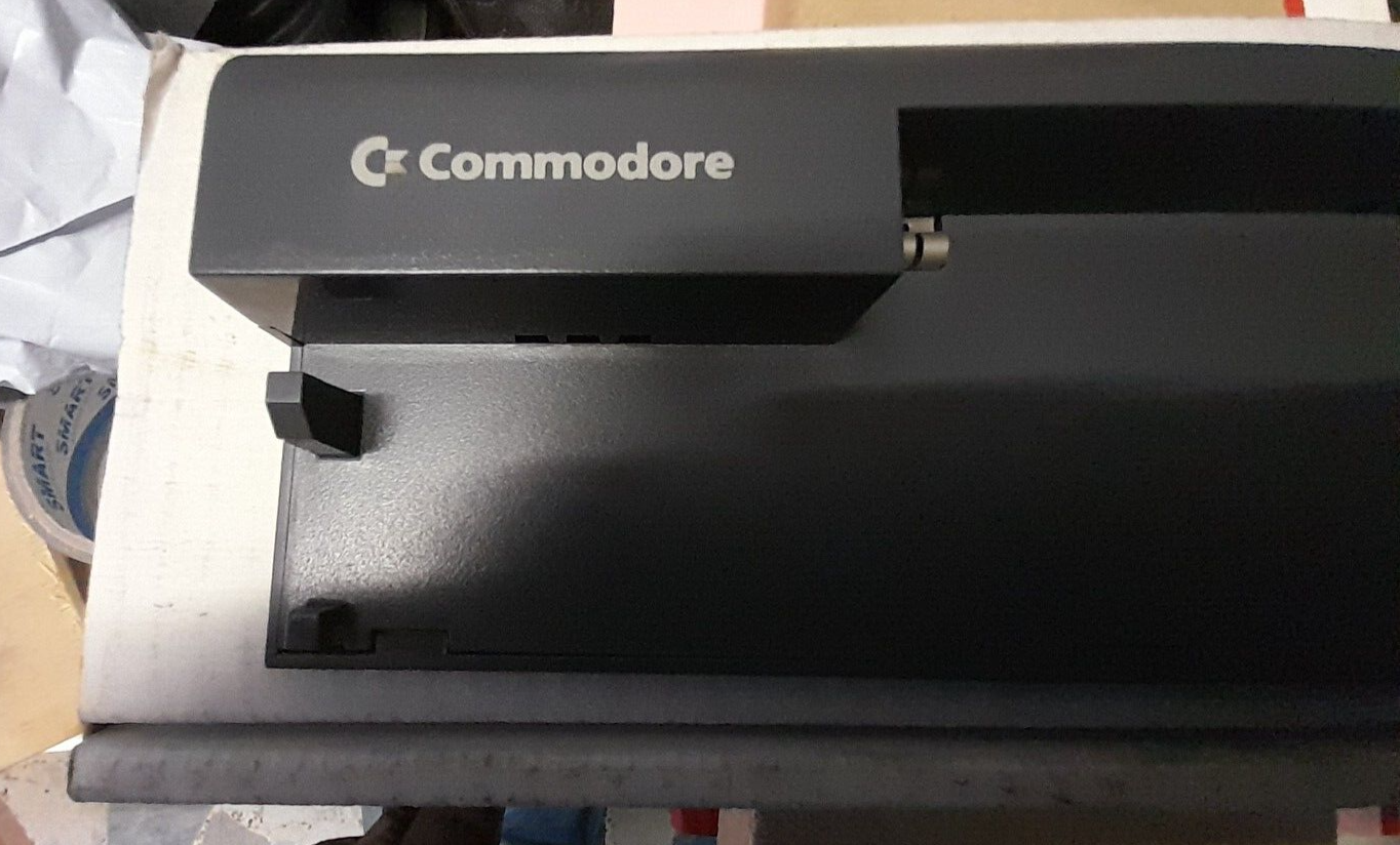 COMMODORE BATTERY CHARGER P/N 390849-01 | eBay