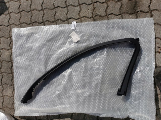 BMW F10 M5 Abdeckung Fensterrahmen Tür vorne rechts 51337182012 online ...