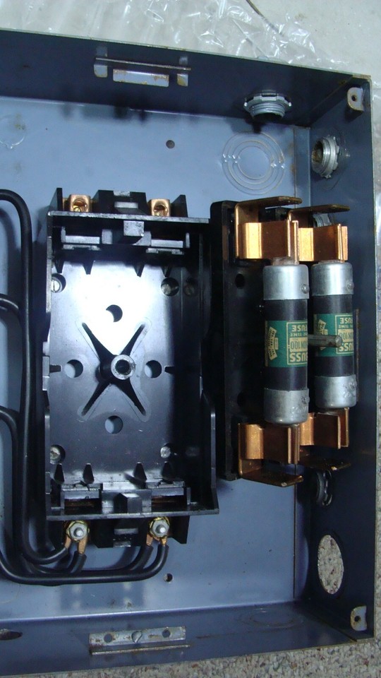 SWITCH 100A MAIN Pull-Out Fuse Panel | eBay