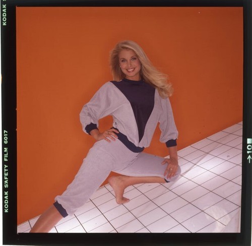 Heather Thomas Fall Guy Star Barefoot Glamour original 2.25 x 2.25 ...