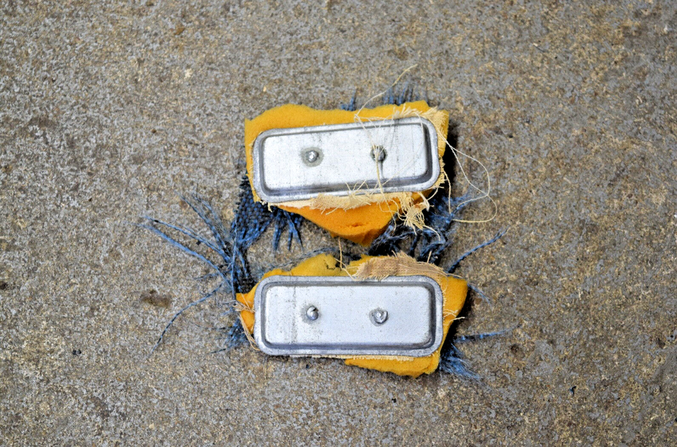 1971 1972 1973 Mustang Deluxe Interior Grande Metal Seat Buttons ...