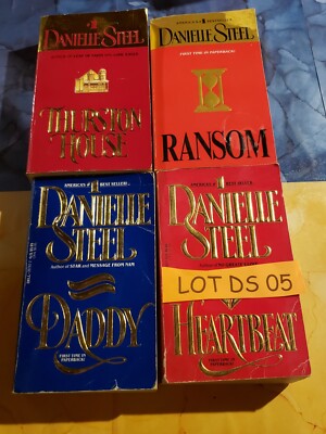 DANIELLE STEEL - LOT OF 4 PAPERBACK BOOKS - LOT #05 - SEE PHOTOS FOR ...