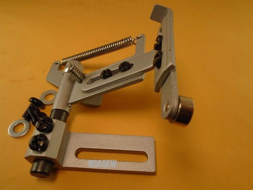 Juki Consew Flat Bed Industrial Sewing Machine Suspending Roller Edge ...