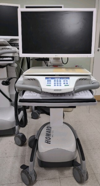 Howard Industries HI-Care E Cart - LCD LG Monitor | eBay