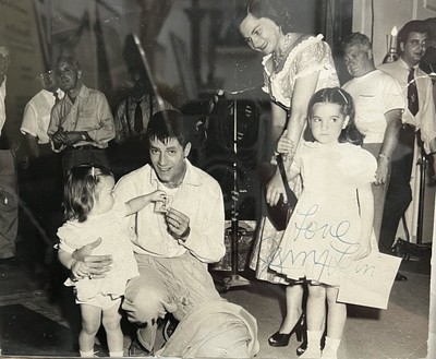 JERRY LEWIS SIGNED BEHIND THE SCENES TO FILM EDITOR WARREN LOW'S WIFE ...