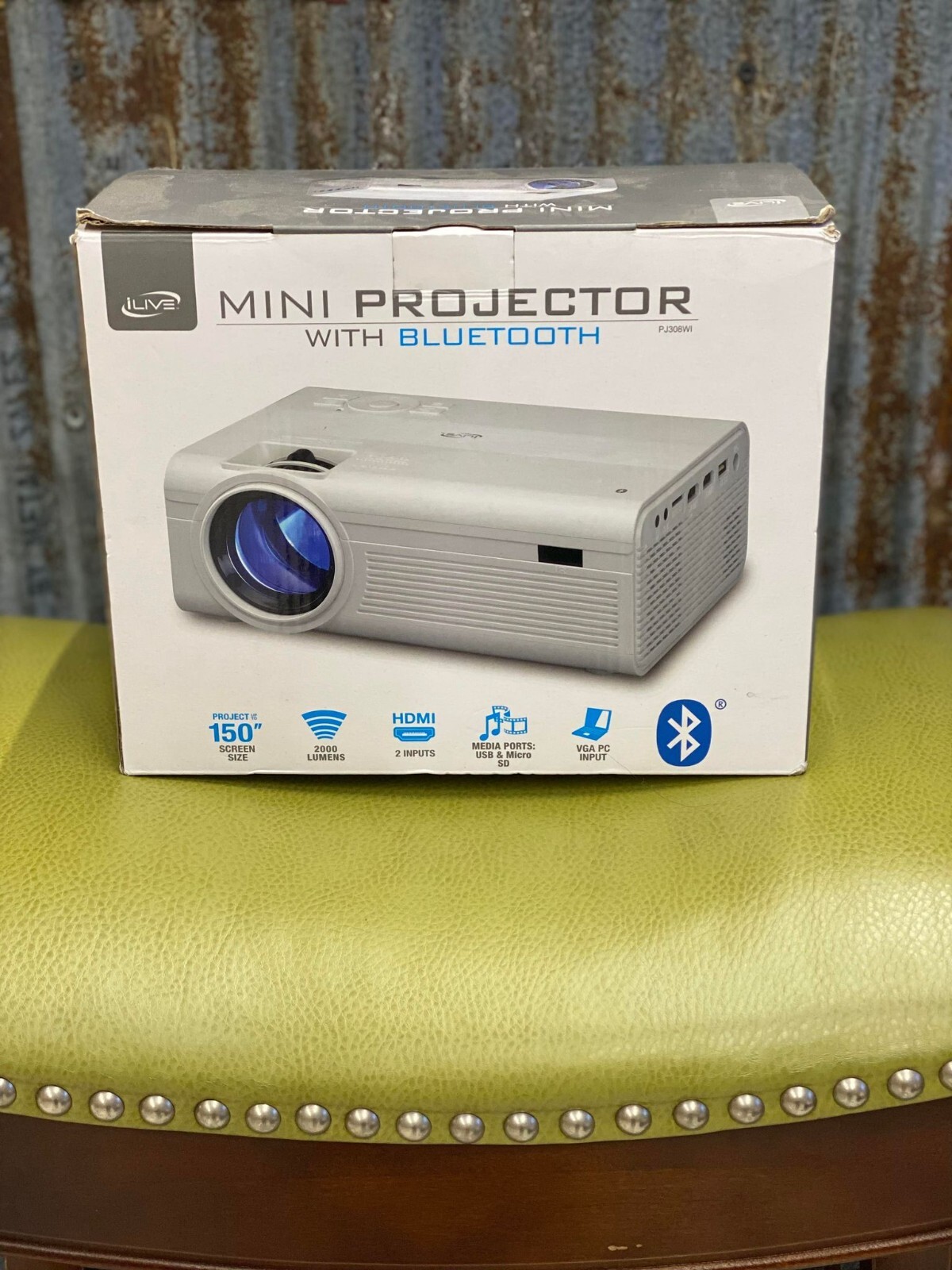 ILive Mini Projector with Bluetooth & HDMI input. SEE DESCRIPTION. MAKE ...