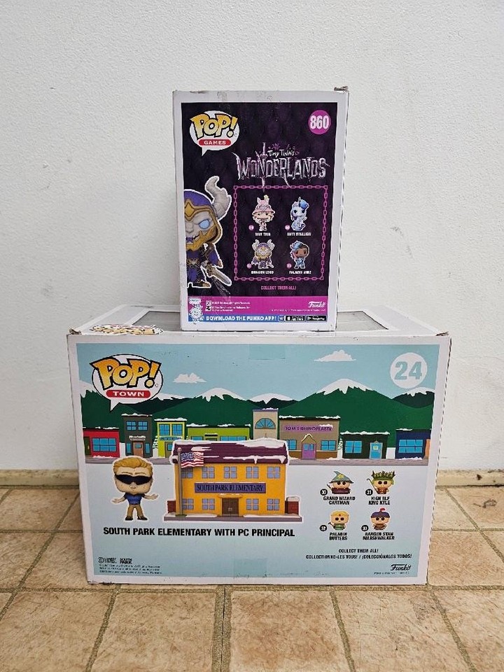 Lot of 18 random Funko Pop! figurines | eBay