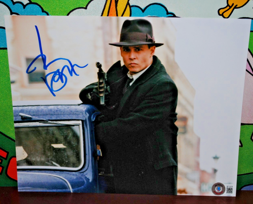Johnny Depp Personally Signed 8x10 Photo With Beckett Pirates Caribbean ...