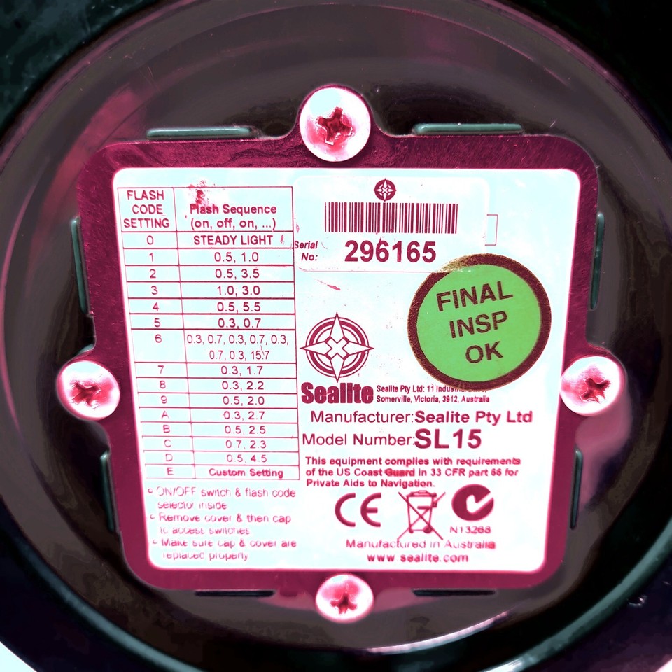 Sealite 1-2NM+ Solar Marine Lantern Model SL15. Green | eBay