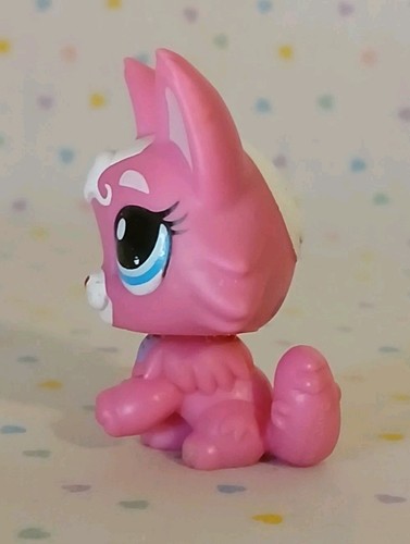 Hasbro Littlest Pet Shop LPS Hot Pink Persian Cat Toy Figure #3561 READ ...