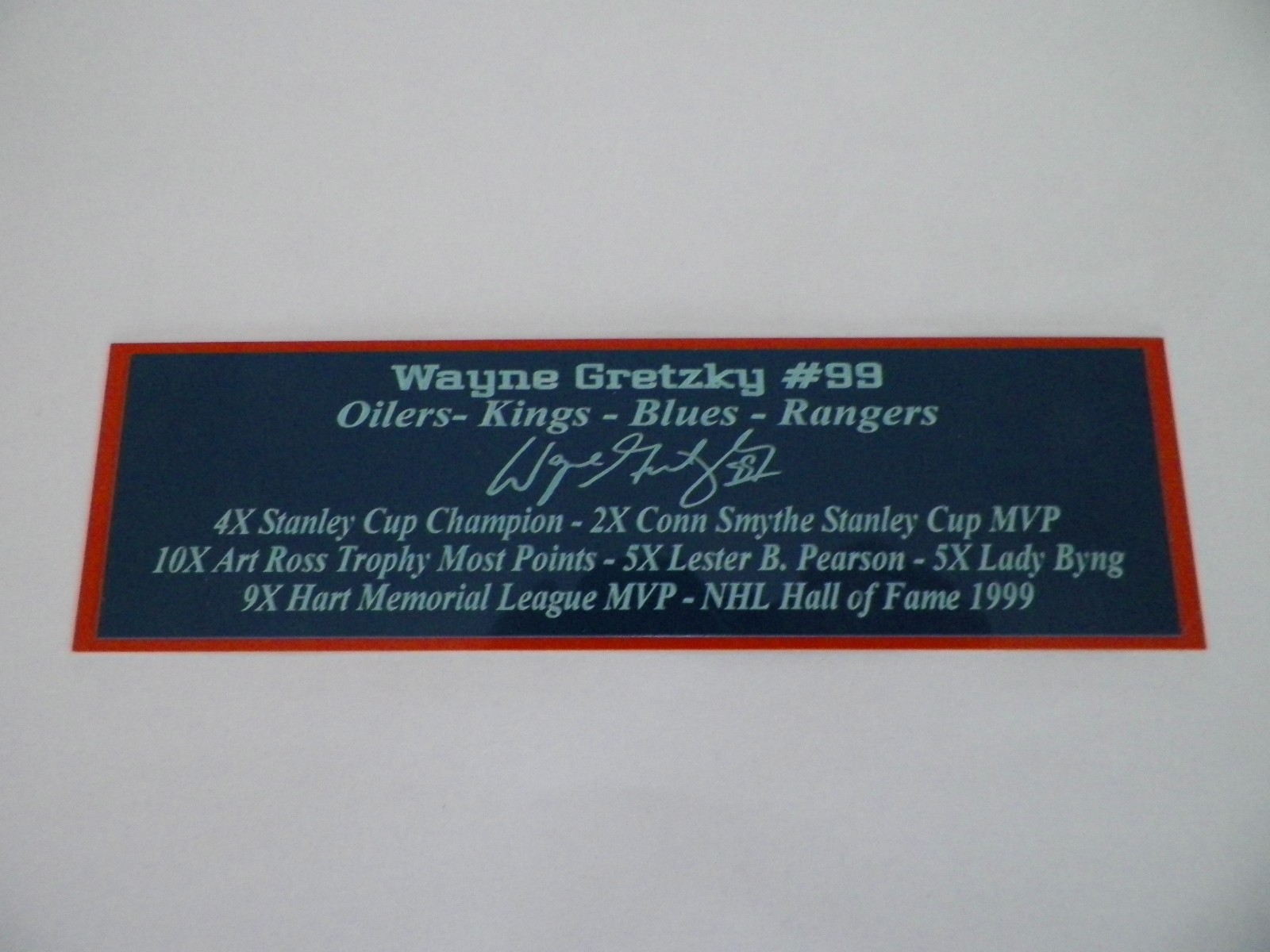 Jonathan Taylor Autograph Nameplate Indianapolis Colts Helmet Jersey ...