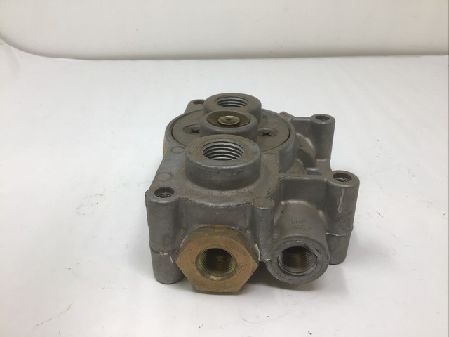 Bendix Tp-5 Tractor Protection Valve 288605 V1577393 for sale online | eBay