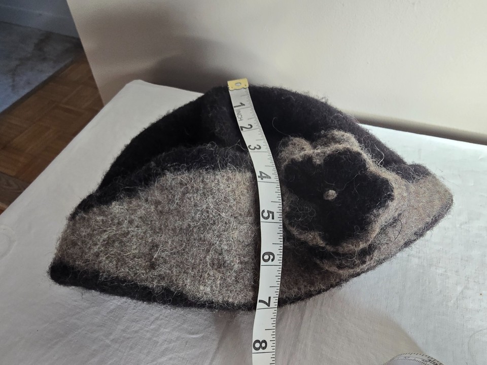 VINTAGE Handmade 100% Wool Dark Blue Cloche Hat by Topsy Farms - NICE ...