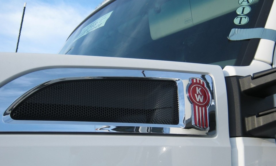 "Kenworth T680 & T880 Bug Emblem for Side of Hood | L531014100 | OE | 5 ...