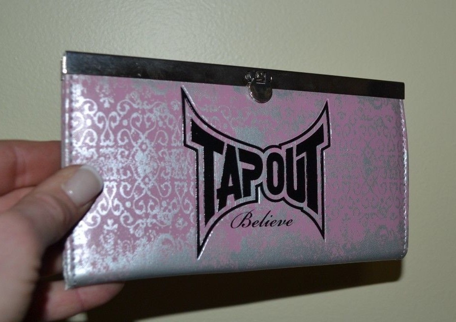 Tapout BELIEVE Bifold Hinged Wallet Clutch Purse Flip Lock 7.5" by 4 ...