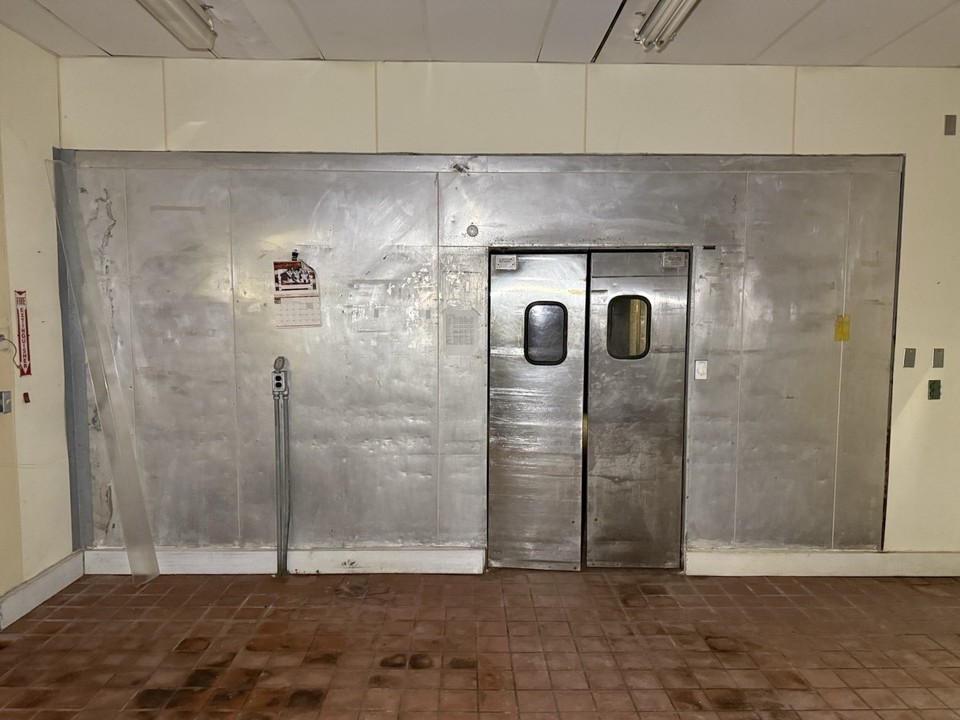 Hussmann Walk-in Cooler 33ft x 15ft x 8ft Refridgeration | eBay