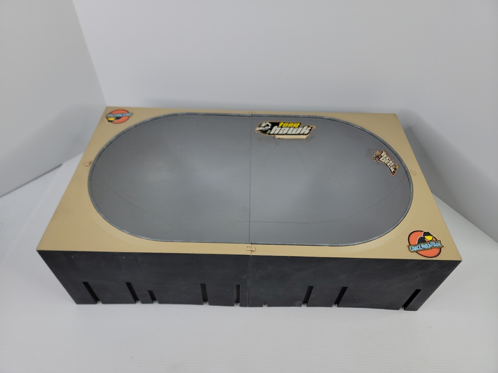 RARE 1998 Tech Deck Tony Hawk Skatepark Lance Mountain Pool w/ Box