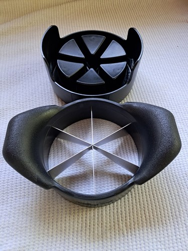 The Pampered Chef Veggie Wedger Fruit Vegetable Cutter Slicer #2417 ...