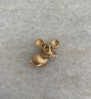 Avon Brooch Gold Tone MOUSE Moveable Glasses Pin Brooch 1973 Vintage ...