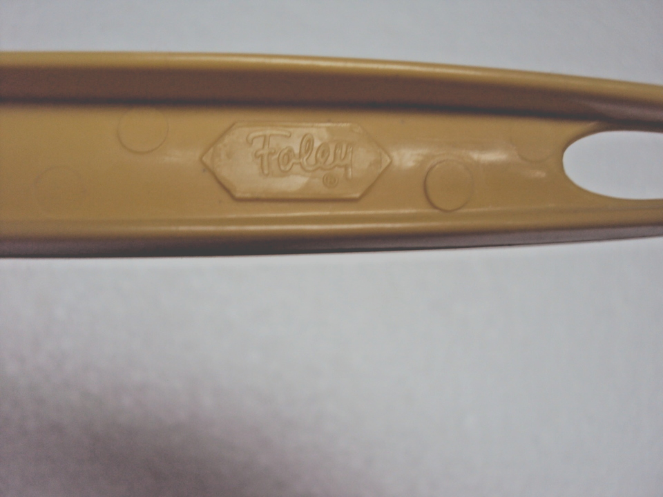 Vintage NYLON PLASTIC FOLEY Retro Gold Spoon Solid SERVING MIXING ...