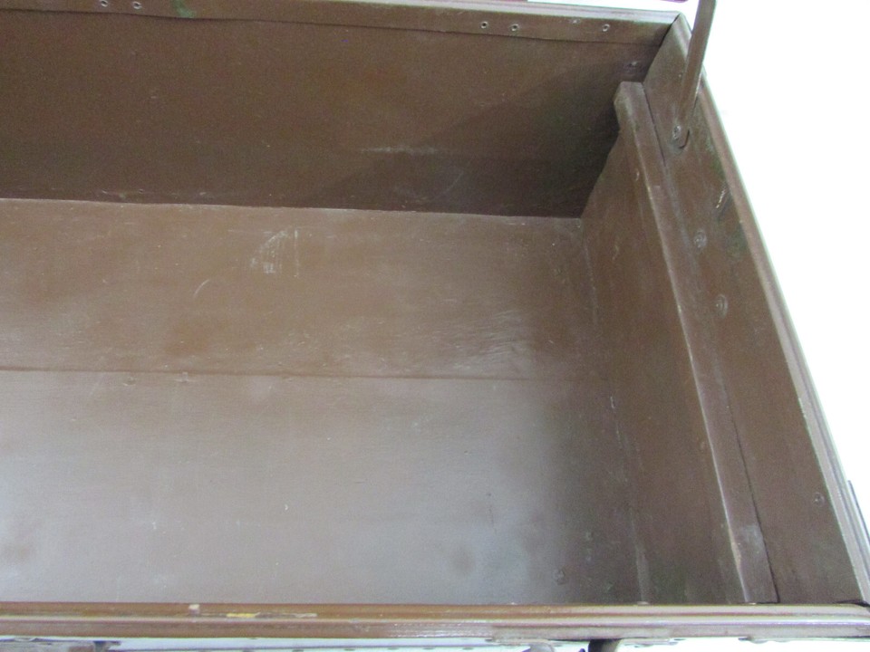 Vintage WWII Era Military Army Foot Locker Trunk w/tray Para Equipment ...