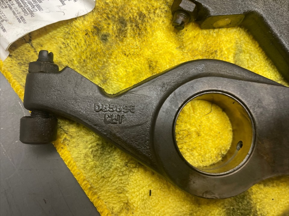 CATERPILLAR CAT C15 Engine Rocker Arm ASSEMBLY 103-2051 085896 OEM Used ...