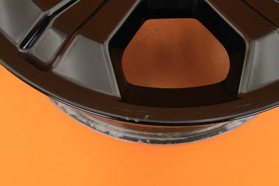 Chevrolet Silverado Suburban Tahoe Sierra 1500 2015-2020 18" Inch OEM ...