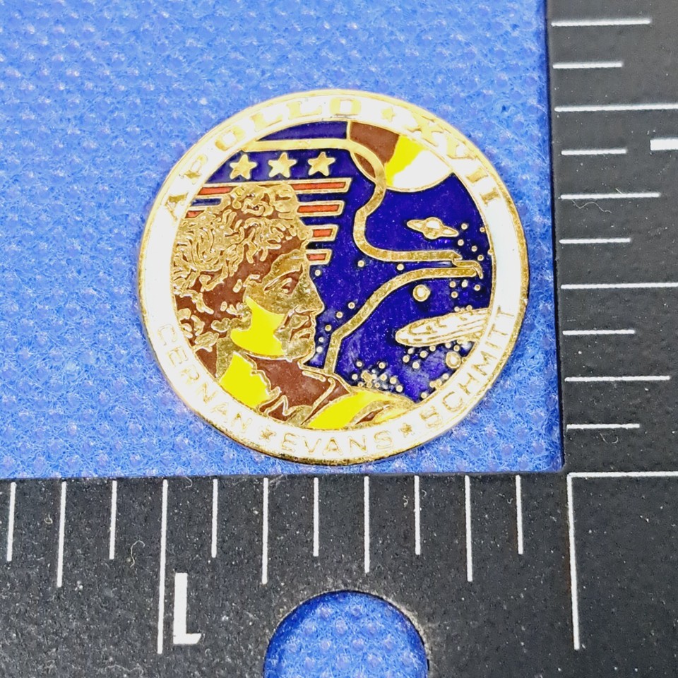 NASA Space Program Apollo 17 (XVII) Enamel Hat Lapel Pin | eBay
