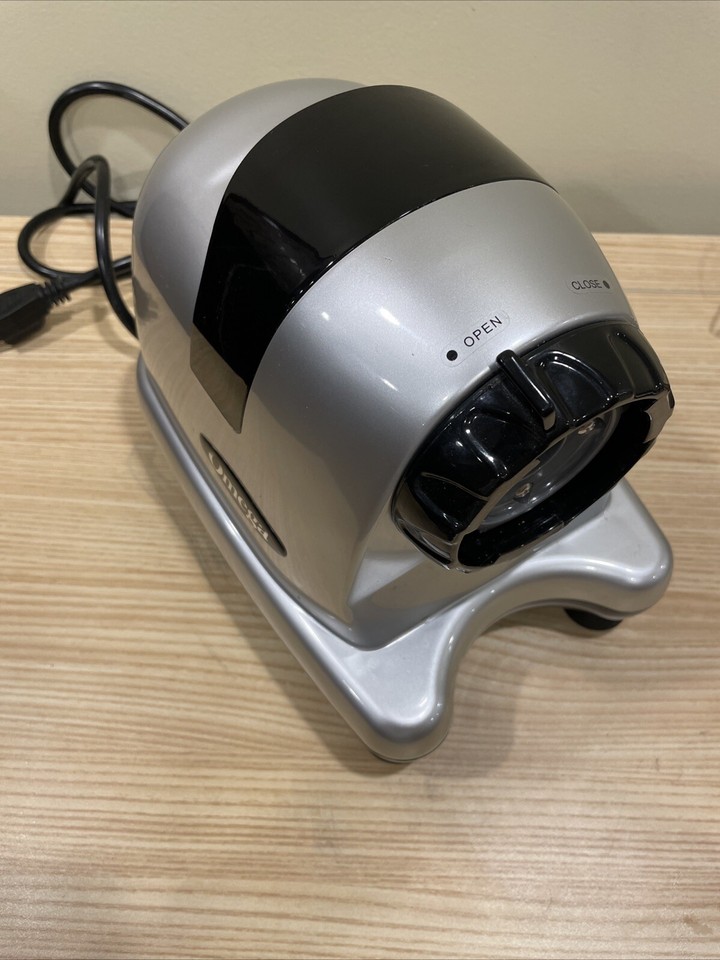 OMEGA MM900HDS Low Speed Masticating Celery Juicer- Silver - Juicer ...