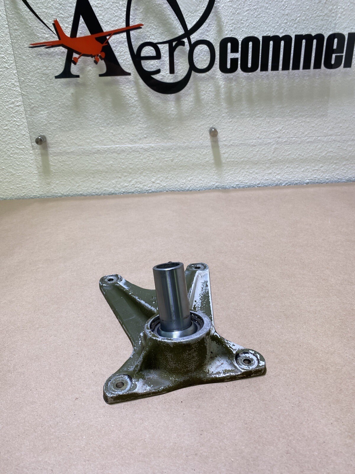 Piper PA-34 Main Landing Gear Trunnion Mount 67043-3 (3026) | eBay