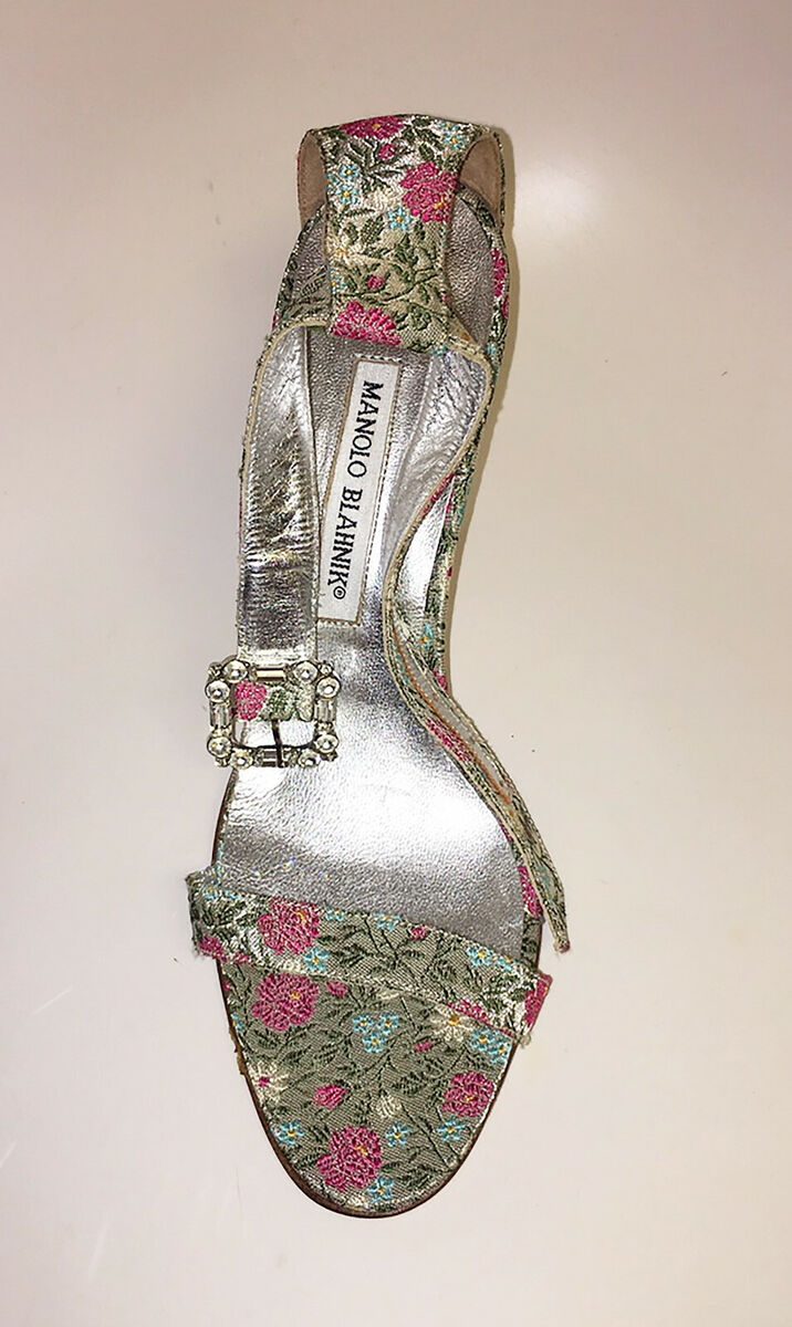 MANOLO BLAHNIK Brocade Jaquard Embroidered Floral Ankle MANOLO BLAHNIK Brocade Jaquard Embroidered Floral Ankle