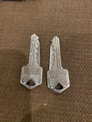 (2) SOG Key Keychain Pocket Knifes Lockback Plain Edge Blade | eBay