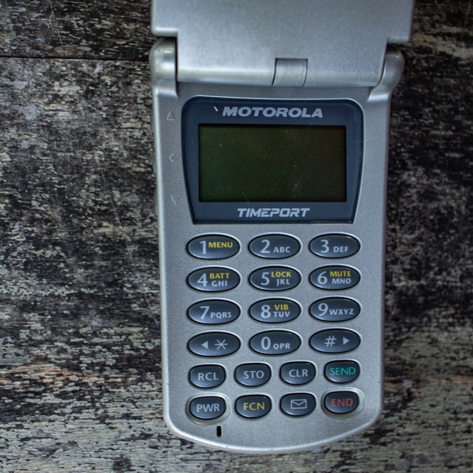 Mercedes-Benz Motorola Timeport Model Q6820612 Silver Flip Cellular ...