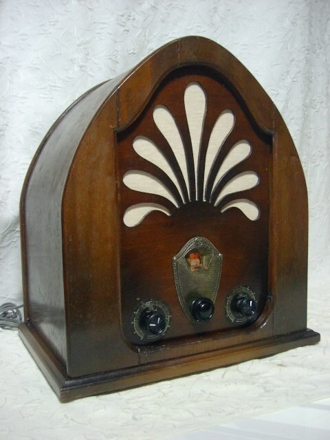 Restored Vintage Upright Tube Radio, Unknown Maker, Fully Functional ...