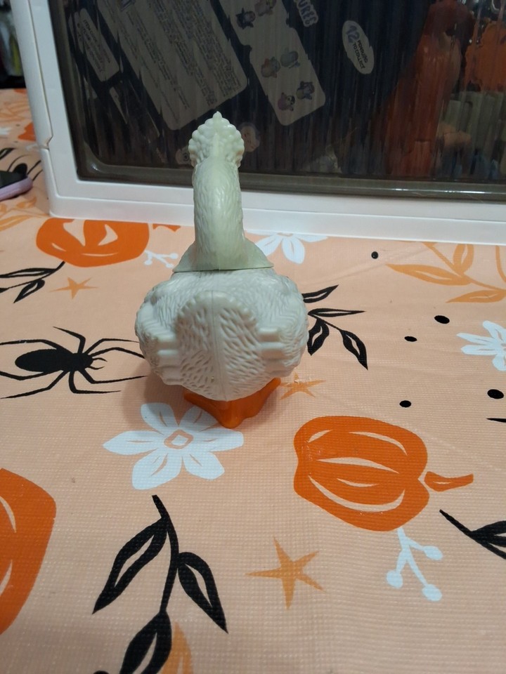 2011 Mother Goose 3.5" McDonald's Action Figure #5 Shrek Puss In Boots ...