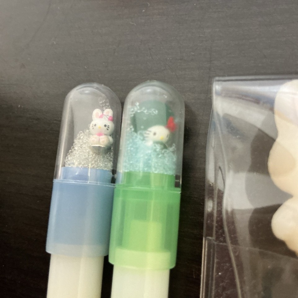 Gochi Kitty Ballpoint Pen Mechanical Pen Hokkaido Limited Snow Rabbit ...