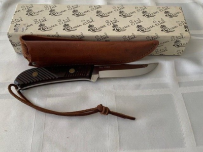 Vintage Queen Cutlery Knives
