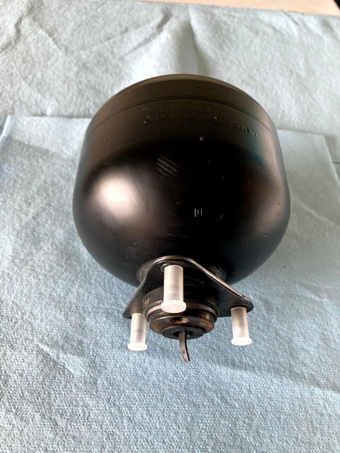 MERCEDES 216 Cl550 Rear Strut Shock Accumulator ABC Pressure Tank ...