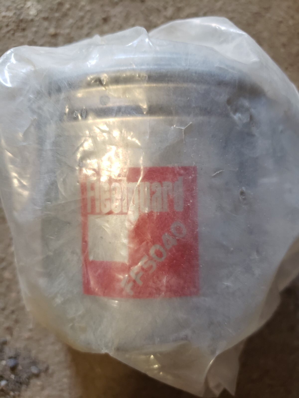 FLEETGUARD FF5040 - Fuel filter cross reference