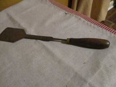 Primitives - Iron Spatula