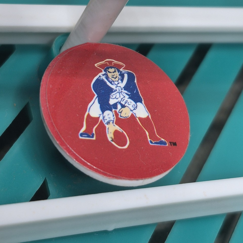 Vintage nfl-themed "fiki football" tabletop flick football game Packers ...