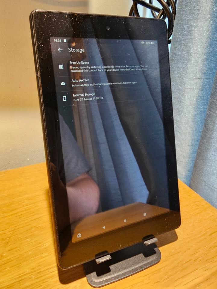 7" Amazon Kindle Fire 7 (9th Generation) 16GB Black Fire OS 7 Tablet ...