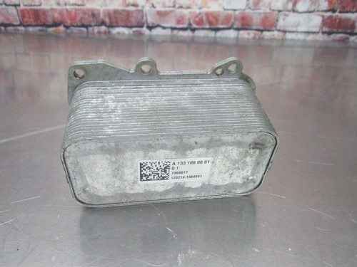 Mercedes Benz M274 Ölkühler Motorkühlung an Stuergehäuse A1331880001 ...