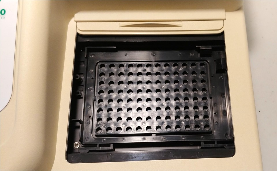 Bio-Rad Model 680 Microplate Reader For Parts or Repair With Cover and Cable | eBay